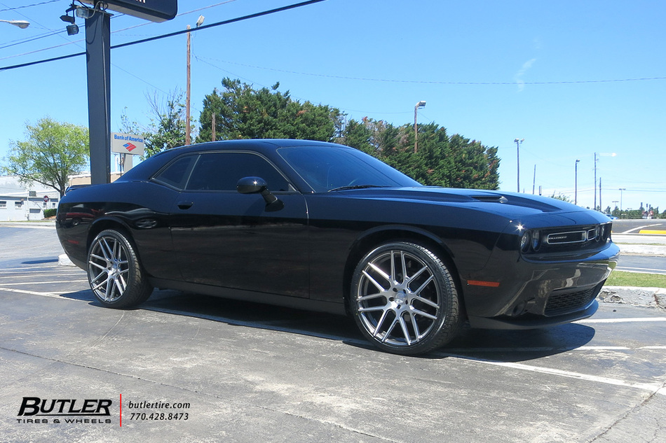 Dodge Challenger with 22in XO Moscow Wheels exclusively from Butler ...