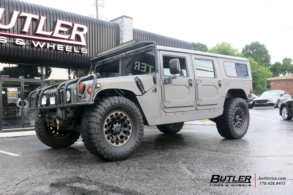 Hummer H1 with 18in Black Rhino Razorback Wheels exclusively from ...