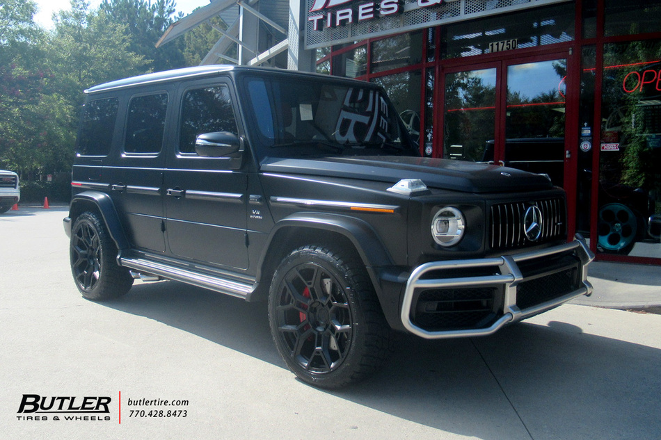 Mercedes G-Class with 22in Vossen UV-4 Wheels exclusively from Butler ...