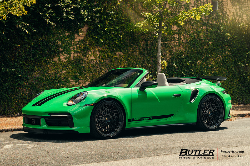 Porsche 992 - 911 Turbo S with 22in Vossen ML-R2 Wheels exclusively ...