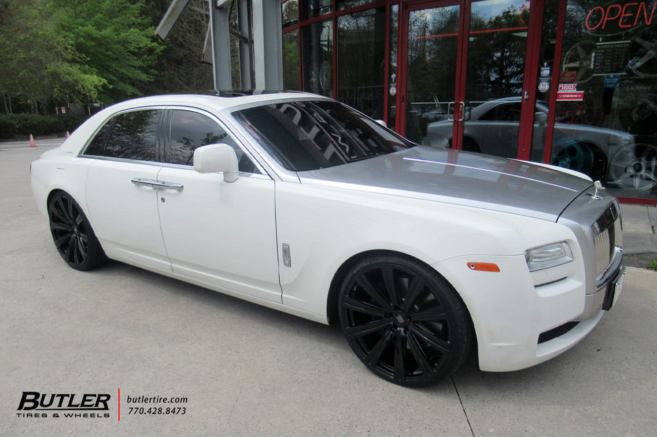 Rolls Royce Ghost with 24in Avant Garde AGL-Vanguard Wheels exclusively ...