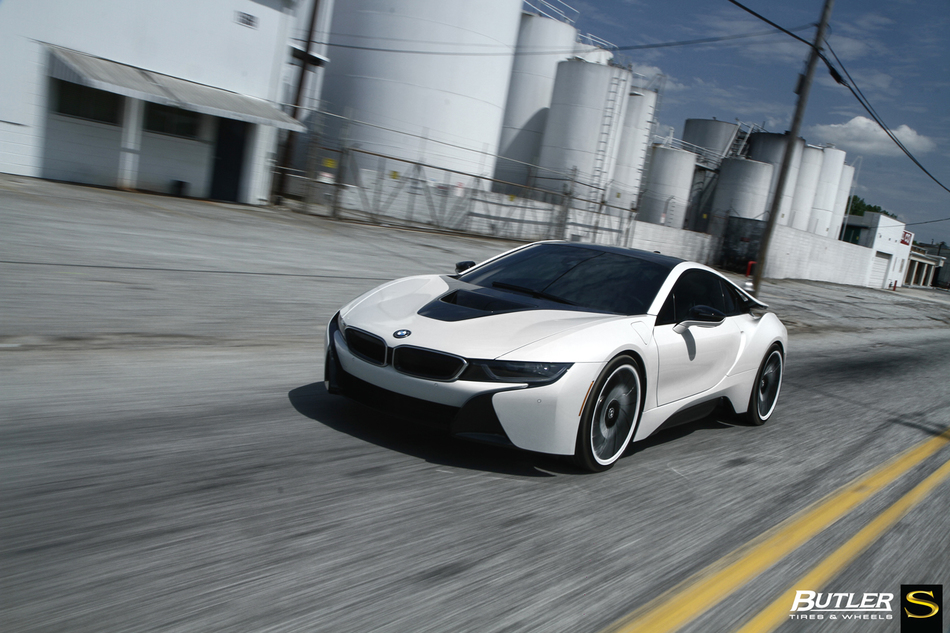 BMW i8 on Custom Painted Savini SV62d Wheels - Trending at Butler Tires ...