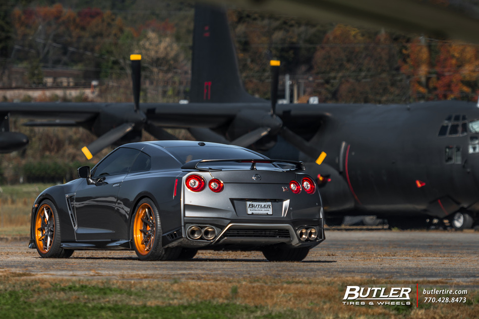 Nissan GT-R on Custom Savini BM14-L Wheels - Trending at Butler Tires ...