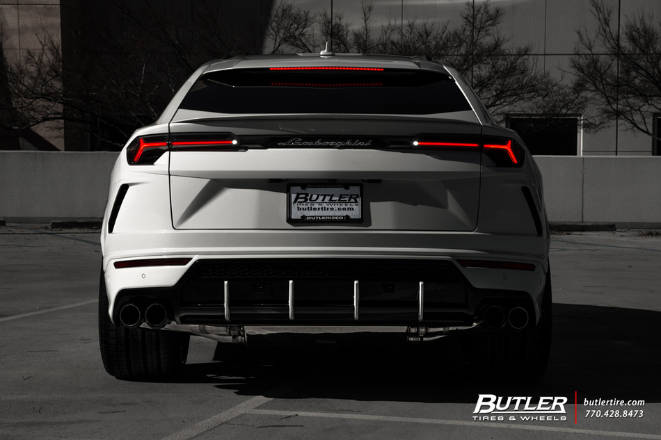 The Hottest Lamborghini Urus on Custom Wheels Around? - Trending at ...