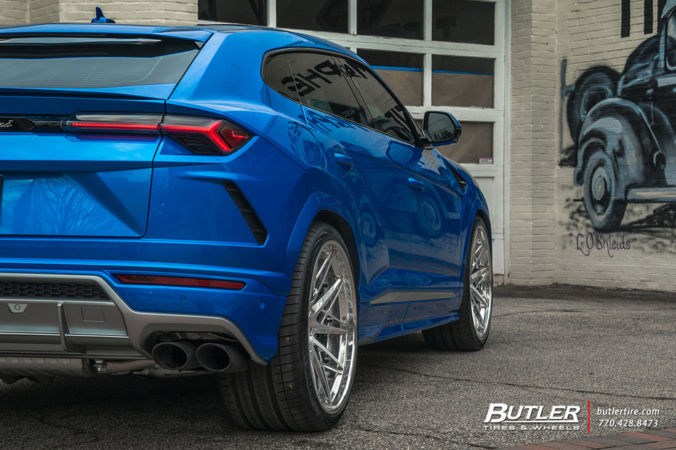 Lamborghini Urus on 24in AG Luxury F538 Wheels is the Ultimate Carpool ...