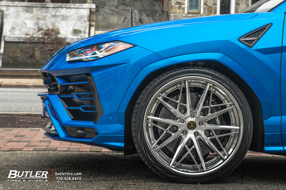 Lamborghini Urus on 24in AG Luxury F538 Wheels is the Ultimate Carpool ...