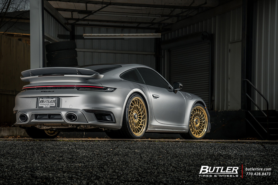2021 Porsche 992 Turbo S on custom Vossen ML-R2 Wheels Could be the New ...
