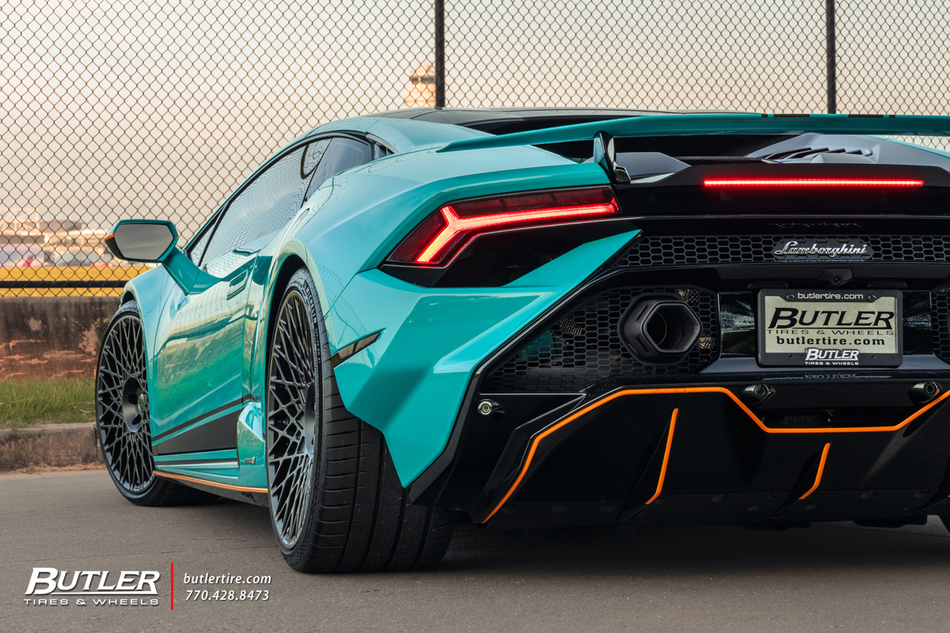 Lowered Lamborghini Huracan Tecnica on custom HRE 501M Wheels - A ...